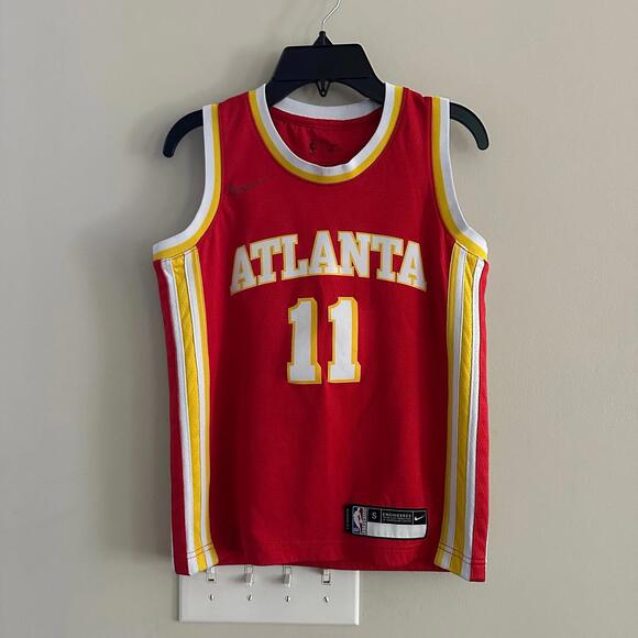 Nike | Shirts & Tops | Nike Atlanta Hawks Trae Young Swingman Jersey ...